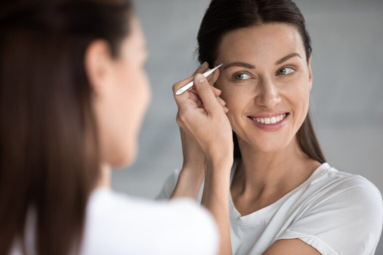 Highly Arched Eyebrows: Shapes and Maintenance Guide